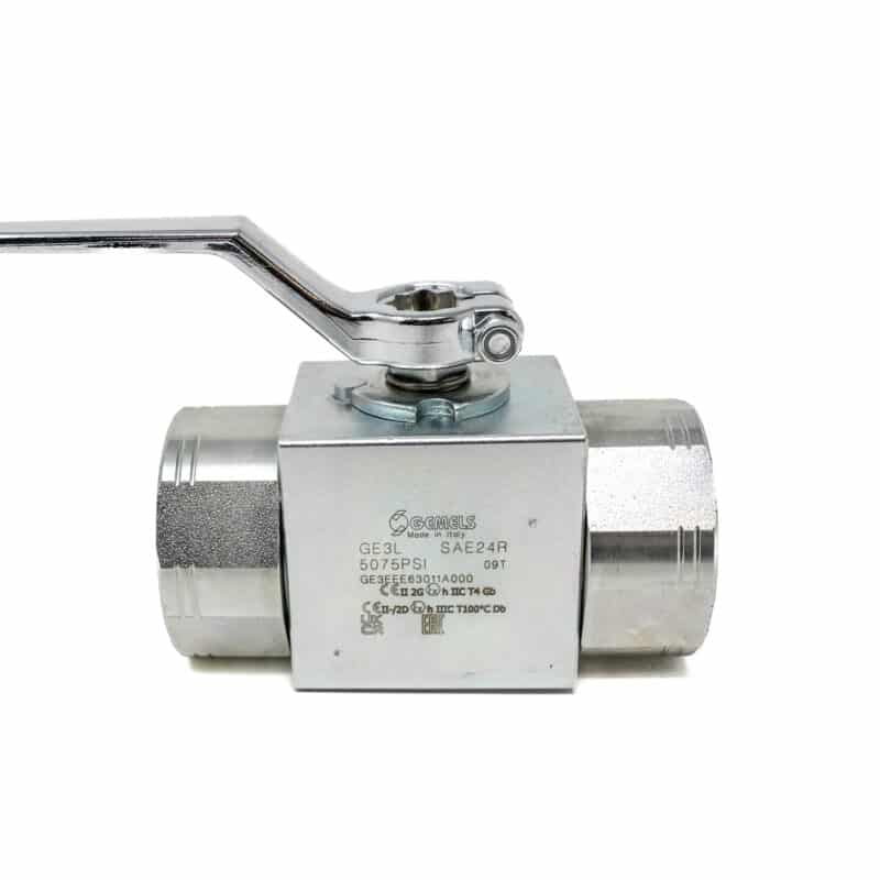 Gemels® 3 Way Ball Valve, Block Style, 1-1/2" SAE Reduced ports